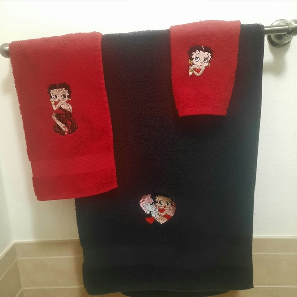 Bath | Betty Boop Towel Set | Poshmark